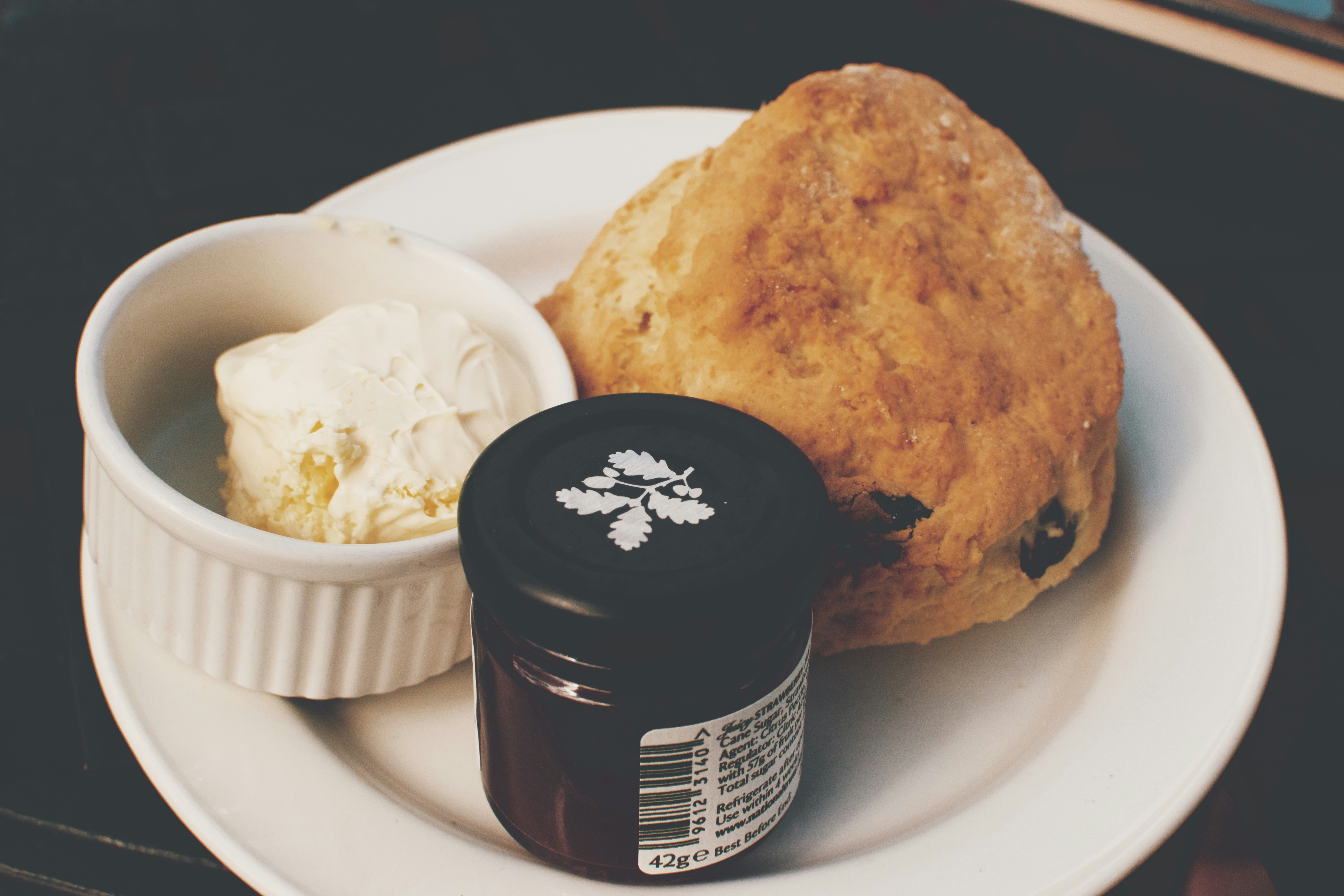 Your Guide to Cornish Cream Teas in Winter | Select Cornwall