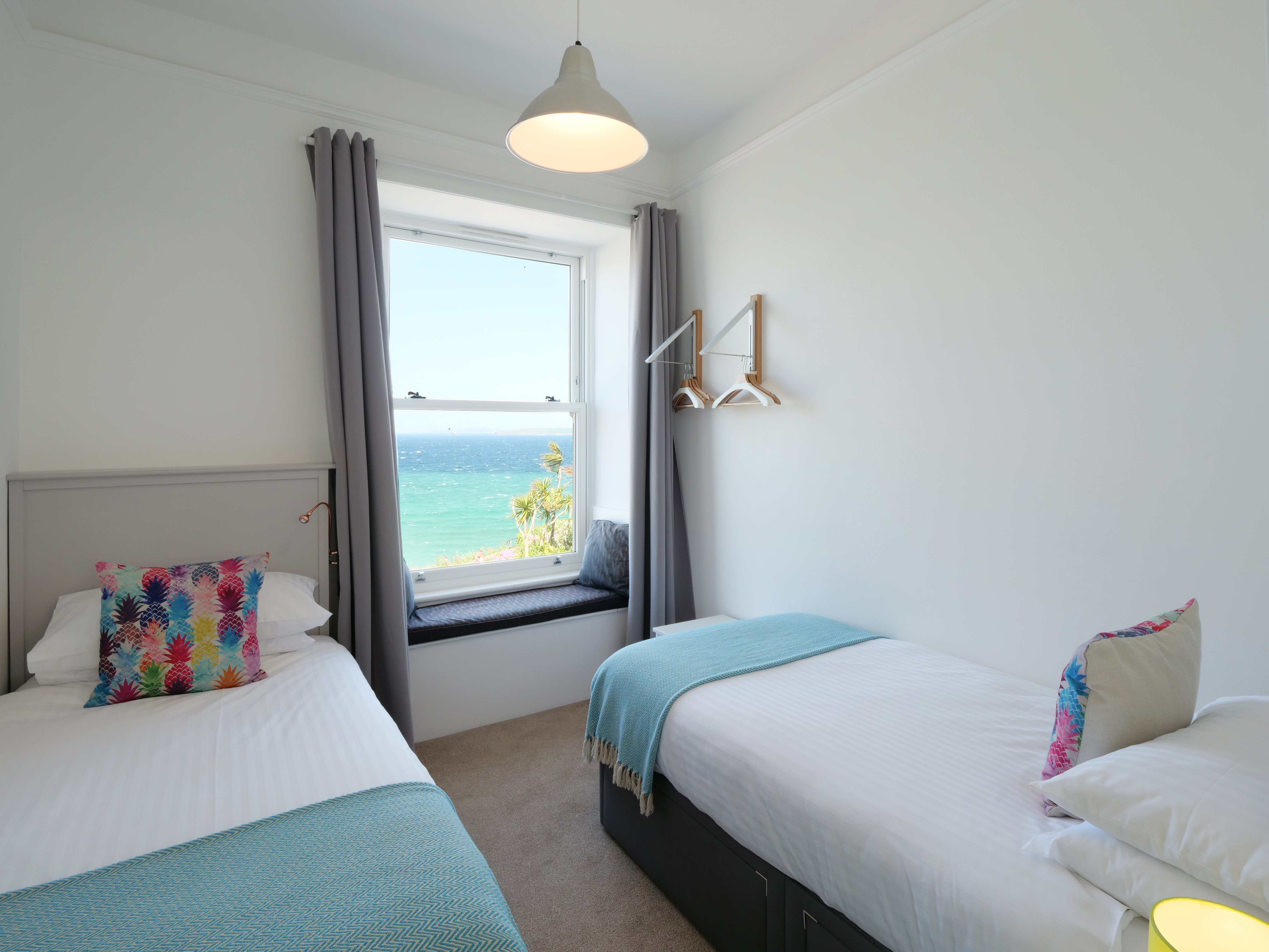 Waves End, Amazing sea views of St Ives & Hot Tub - Holiday House in St ...