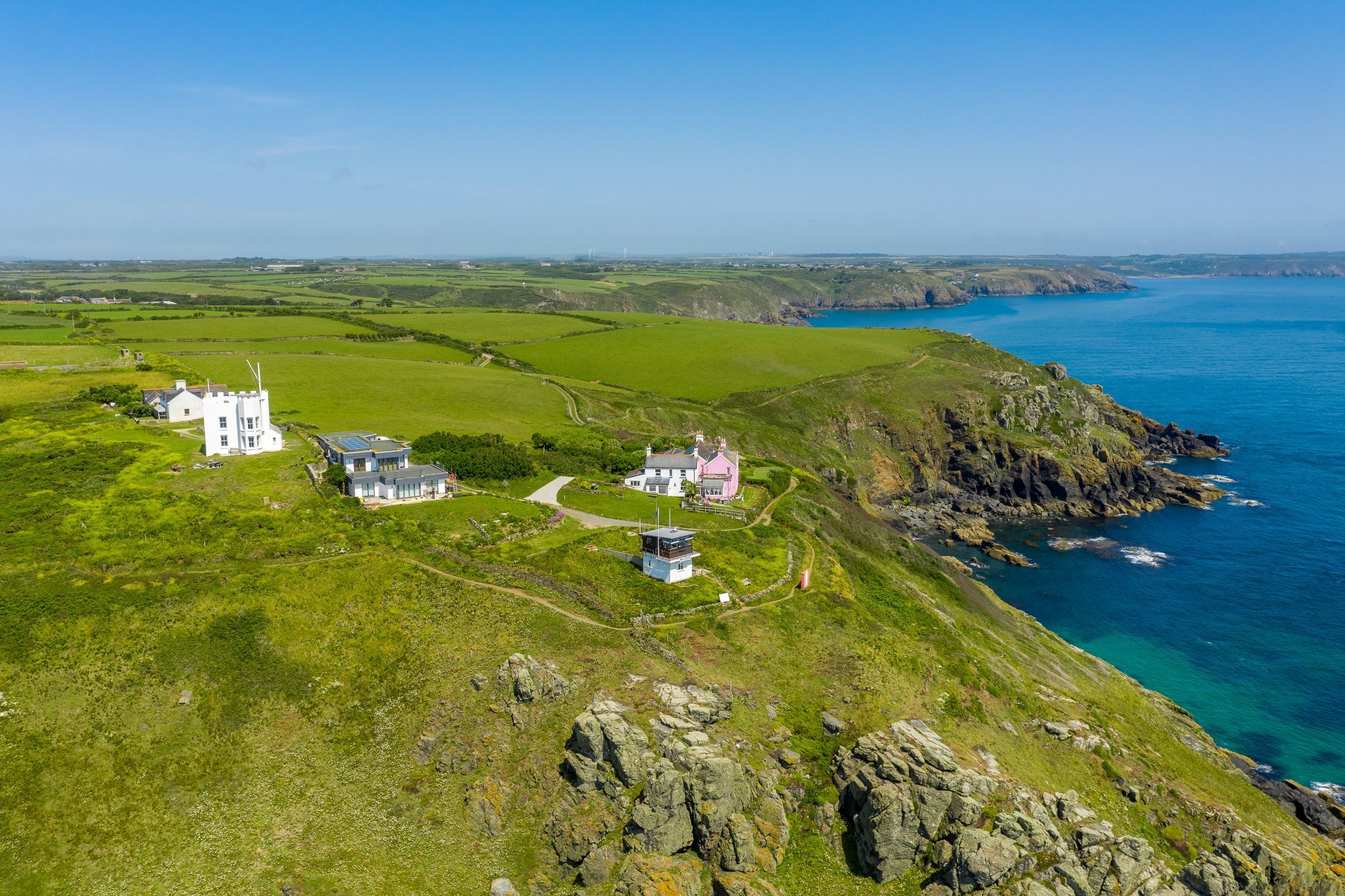 Bass Point Cottage - Holiday Cottage in Helston | Select Cornwall