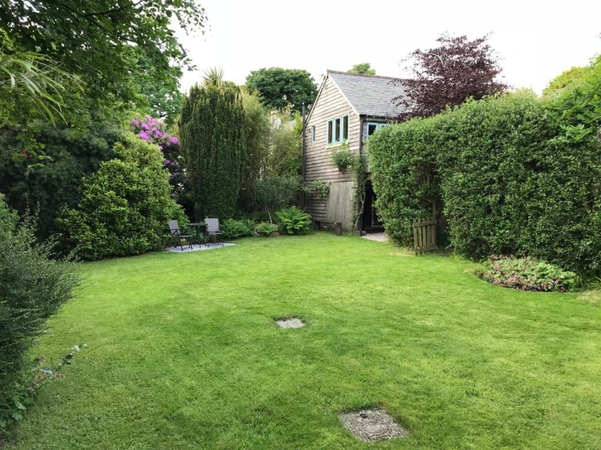 Enys Boathouse - Holiday Lodge in Helston | Select Cornwall