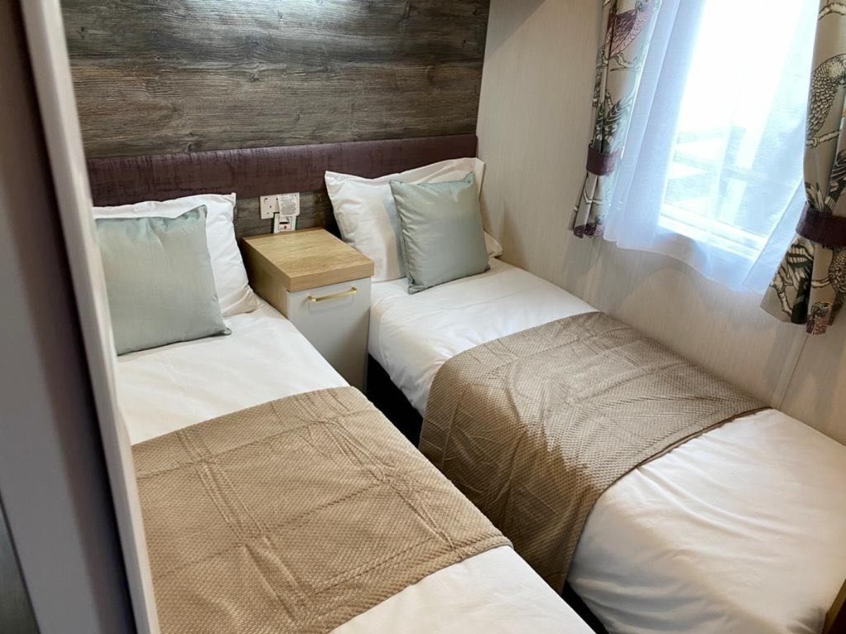 Lizard Bluewater - Park Dean Lizard Point - Holiday Lodge in Helston ...